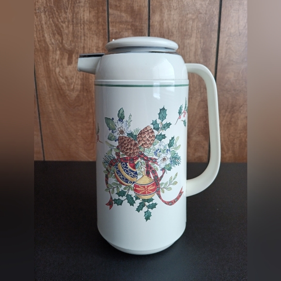 Mikasa | Holiday | Mikasa Thermal Carafe Holiday Festive Christmas ...